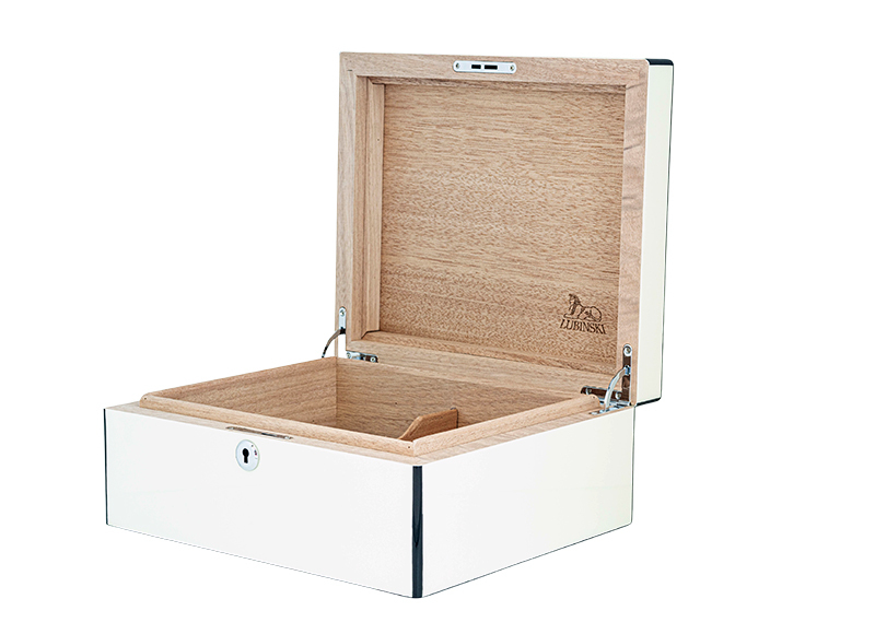 Lubinski Cigar Humidor – Store Your Cigars with Elegance