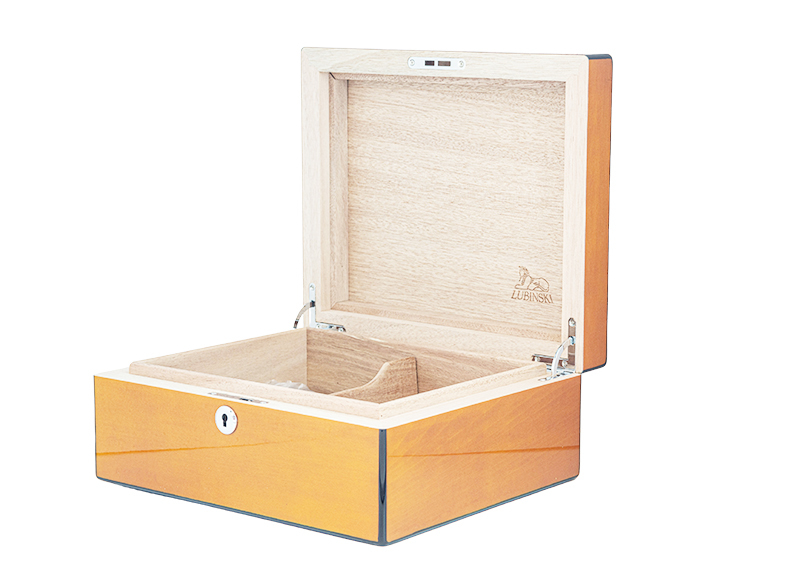 Lubinski Cigar Humidor – Store Your Cigars with Elegance