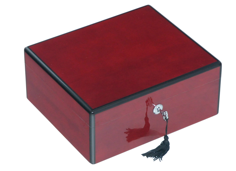 Lubinski Cigar Humidor – Store Your Cigars with Elegance