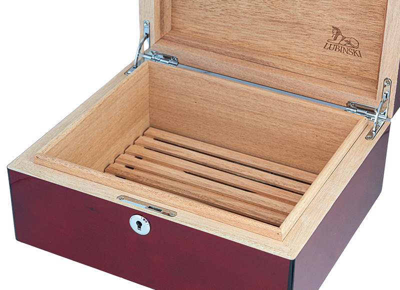 Lubinski Cigar Humidor – Store Your Cigars with Elegance